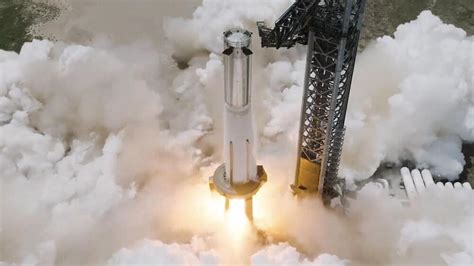 Spacex Performs Successful Engine Test On Starship Booster 9 Lifeboat