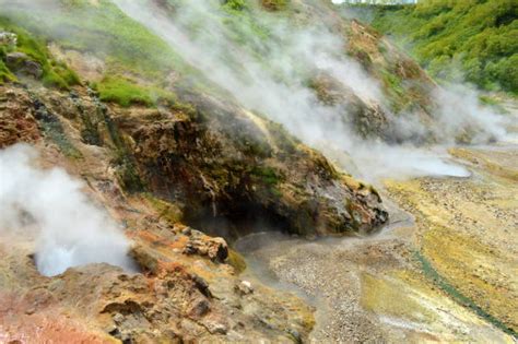 Fumarol Foto Stok Potret And Gambar Bebas Royalti Istock