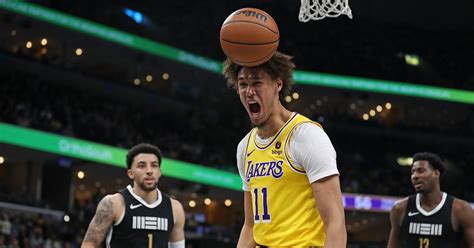 Lakers Vs Grizzlies Final Score Lakers Crush Grizzlies On The Road
