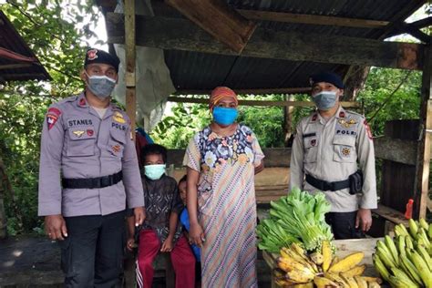 Brimob Polda Maluku Tertibkan Warga Tidak Gunakan Masker Antara News