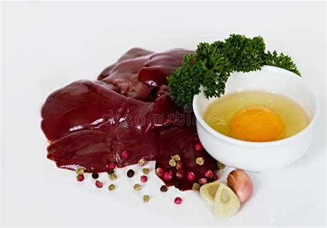 原始的鸡肝 库存图片 图片 包括有 原始 膳食 未煮过 可口 胡椒 新鲜 器官 查出 副产品 94683515