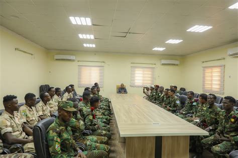Madaxweyne Xasan Sheekh Oo Kormeeray Xerada Jeneraal Goordan Oo Ay Ku