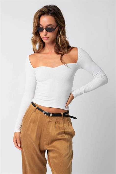 White Sweetheart Long Sleeve Crop Top Top Boho Pink