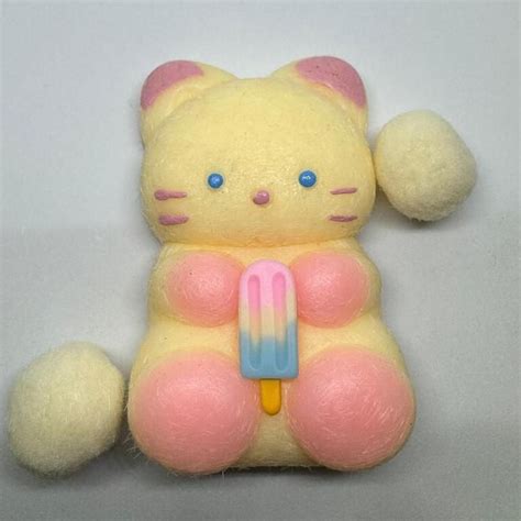 Сквиш котик Игрушка для снятия стресса котик с клубничкой купить на