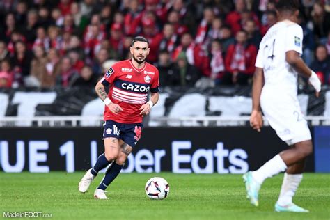 Ligue 1 Losc Clermont Foot Les Compos Officielles