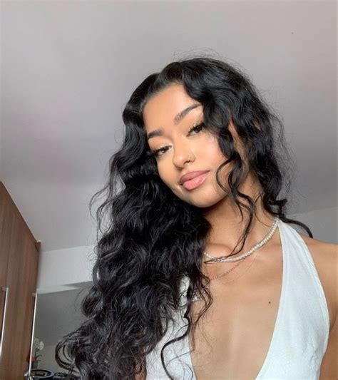 Pin By Izabella Ohana On Hair Black Hair Light Skin Curly Hair