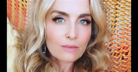 Beleza De Ang Lica Recebeu Elogios Em Foto No Instagram Purepeople