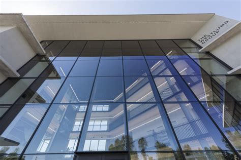 Building Glass Walls