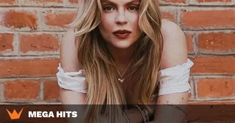 Luísa Sonza muda letra de Chico Mega Hits