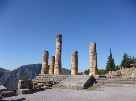 Ο Ναός του Απόλλωνα Δελφοί Ελλάδα Κριτικές