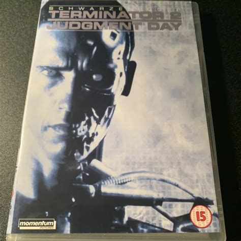 Terminator 2 Judgment Day Linda Hamilton Arnold Schwarzenegger