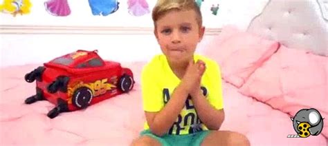 دیانا و روما ماشین جدید میخره فیلو