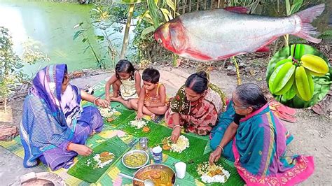 সিলভার মাছের ঝোল ডাটা দিয়ে সাথে কামরাঙার টক জীবনে স্বাদের পরিবর্তন