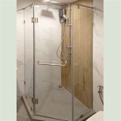 รับผลิตและติดตั้ง ฉากกั้นอาบน้ำ กระจกกั้นห้องอาบน้ำ Ws Bathroom