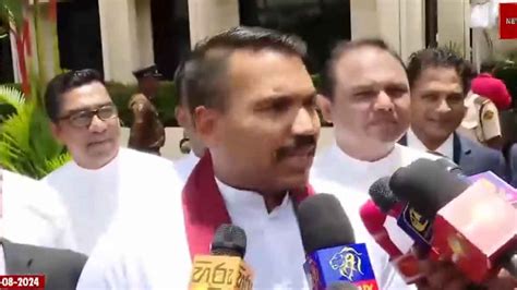 අවුරුදු 10කට විතර කලින් කවුදෝ කෙනෙක් ඇවිත් මේසෙ උඩ යම් මුදලක් තබා යාම