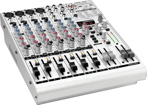 Микшерный пульт Behringer UB1204FX-PRO Eurorack