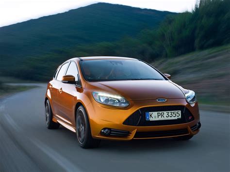 Ford Focus ST Compact Hp New Car Pictures