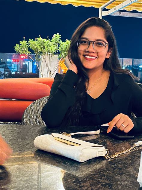 Riya Anchliya On Linkedin Not Every Situation Has A Right Or Wrong