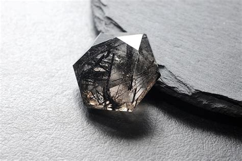 黑髮晶大衛星 礦石 水晶 靈修 開運 招財 破煞 防小人 element 微元素原礦工坊項鍊人氣榜 Pinkoi