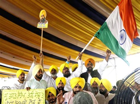 Khatkar Kalanaam Aadmi Party Supporters During The Oath Ceremony Of