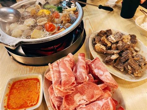 基隆八斗子羊世寶羊肉爐羊肉吃到飽網友湯頭甘甜順口適合天冷暖胃