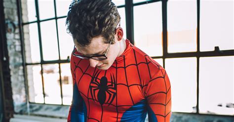 Theres A Sexy Spider Man Boudoir Shoot And Holy Crap Im Blushing