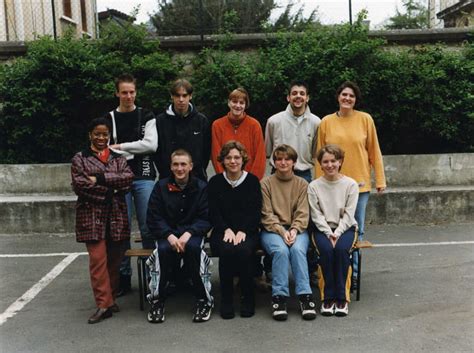 Photo de classe 1ére cap mag de 1998 Ste Trinité Copains d avant