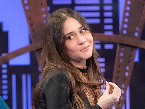 Alessandra Negrini diz que brasileiros são melhores na cama e não