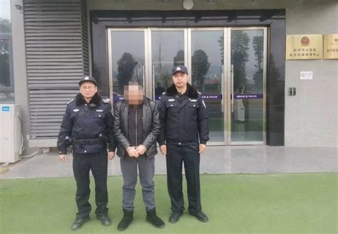 逃犯男子随女友回老家过年 大年初一被四川射洪市警方抓获