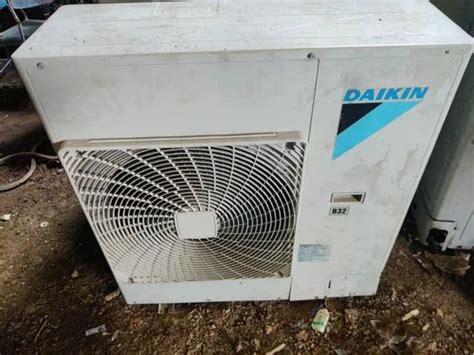 Second Hand Daikin 3 Ton Cassette Air Conditioner 5 Star At ₹ 30000 In