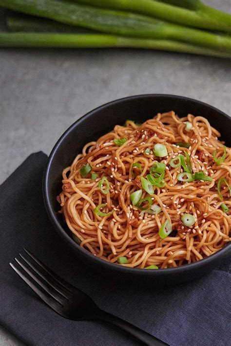 Sesame Garlic Ramen Noodles