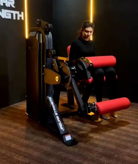 Manual Leg Curl Extension Machine For Gym At Rs 63000 In Vasai Virar ID 2854289367573