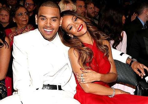 Rihanna Kissing Drake