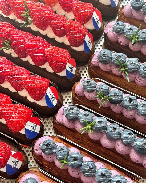 갸또드레브 인천카페 부평카페 부평맛집 평리단길카페 평리단길맛집 부평케이크방송맛집 에클레어 🍓🫐 프랑스디저트하면 빠질수 없는 대표디저트 슈크림