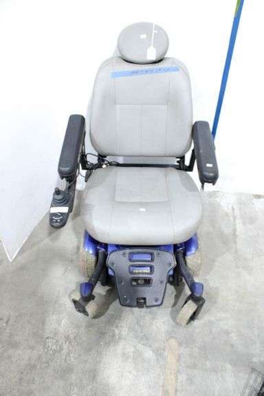 Pride Mobility Electric Scooter With Accessories Bunting Online Auctions