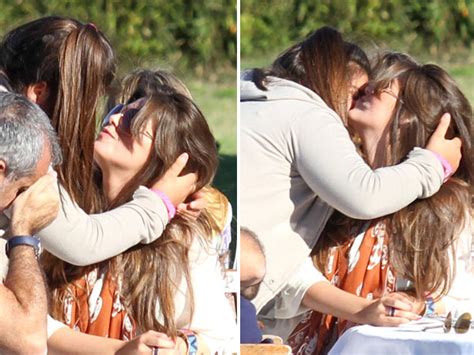 Loly Antoniale A Los Besos Y Abrazos Con Las Hijas De Jorge Rial Infobae