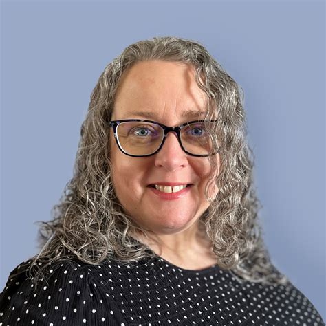 Lucy Eaborn Pro Global