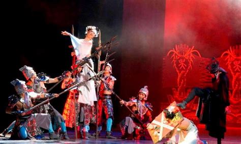 蓝月歌剧院歌舞表演蓝月歌剧院表演1蓝月歌剧院表演第2页大山谷图库