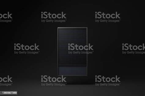 검은 색 배경에 떠있는 베네치아 블라인드와 검은 창 최소한의 개념 아이디어 단색 3d 렌더 문에 대한 스톡 사진 및 기타 이미지
