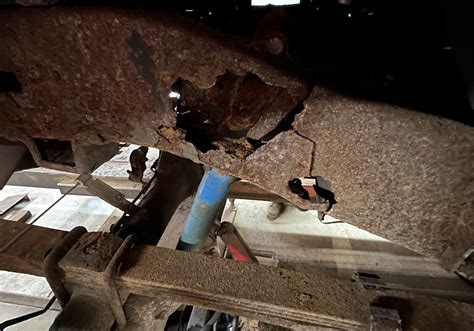 Using Frame Racks For Repairing Rusted And Broken Frames Lugnuts Garage