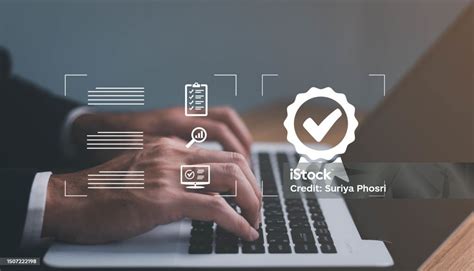 품질 보증 또는 Qa 및 품질 관리 또는 Qc 및 개선을 통한 품질 관리 표준화 인증 개념 규정 및 표준 준수 관리자와 개념 고급에 대한 스톡 사진 및 기타 이미지 Istock