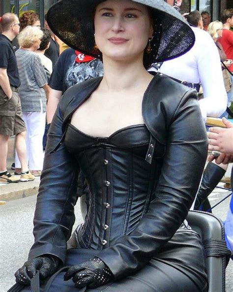 Leather Bolero Corset Gloves Skirt Ragazze Ragazze In Pelle