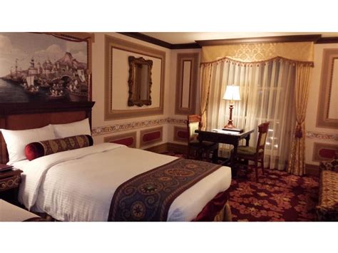 Tokyo Disney Hotels
