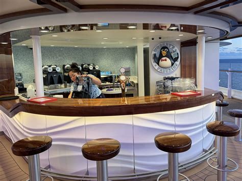 Wheezys Freezies Serves Up Frozen Smoothies And Dole Whips On The Disney Destiny Wdw News Today