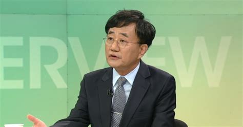 [단도직입] 서울서 지지율 10 대 폭락 이강윤 돌아선 서울 민심 타지역에 미치는 발신효과 상당