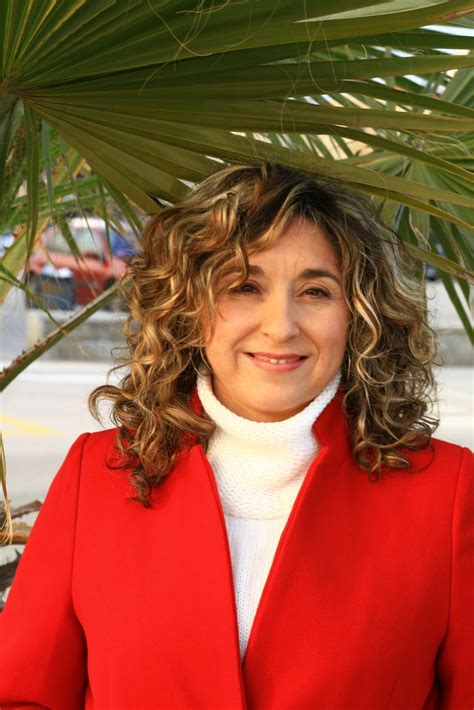 Cristina Serrato News Cristina Serrato Y El Goce De Las Pequeñas