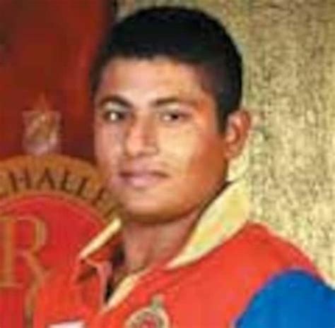 Ranji Trophy Final Teary Eyed Sarfaraz Celebrates Ton In Moosewalas