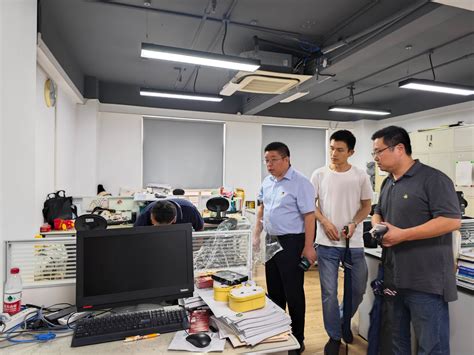三措并举织密暑期校园安全“防护网” 上海商业会计学校