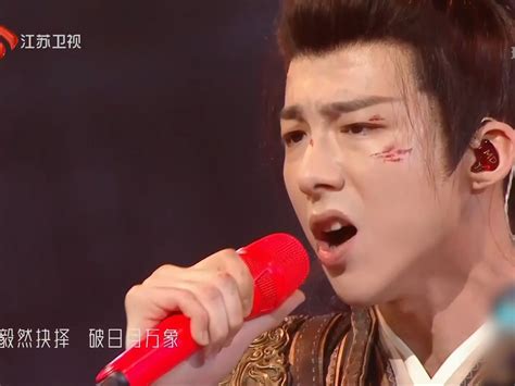 摩登兄弟刘宇宁演唱《奉上》 江苏卫视 江苏卫视 哔哩哔哩视频