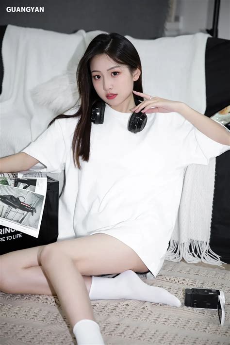 【居家私房写真】美女美图秀 惊艳美女写真照 高清美女写真图 哔哩哔哩